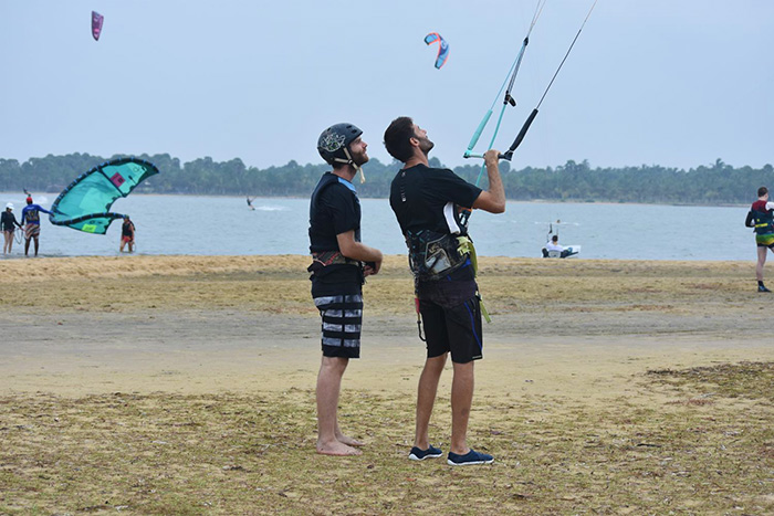 KITE LESSONS - Kitesurfing Sri Lanka - Margarita kite school Kalpitiya